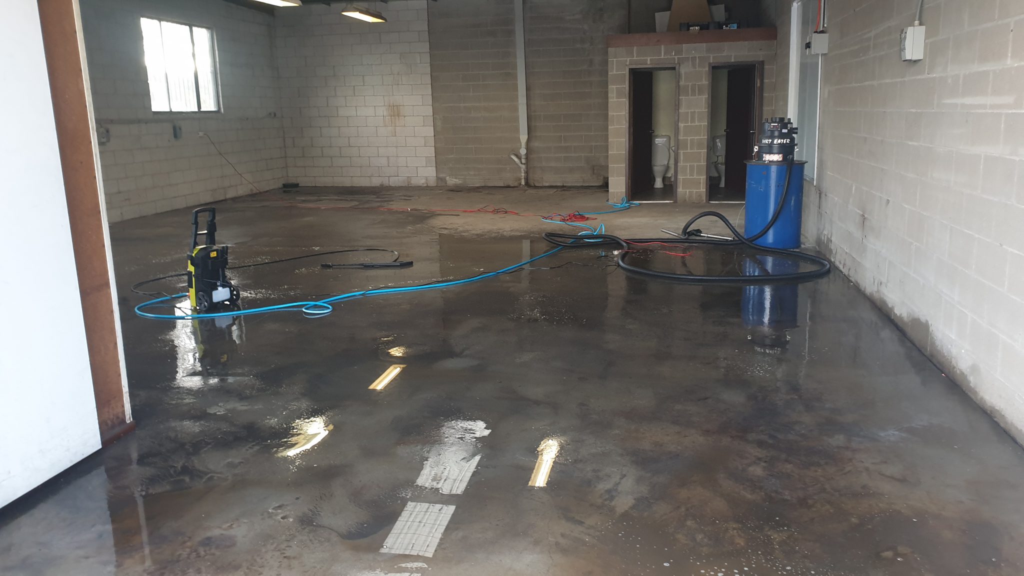 A Guide to Developing a Silica Dust Control Plan - Dirt Eater ...